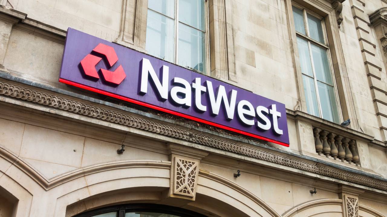 News Explorer — NatWest UK Customer Says He Was 'Debanked' for Crypto ...